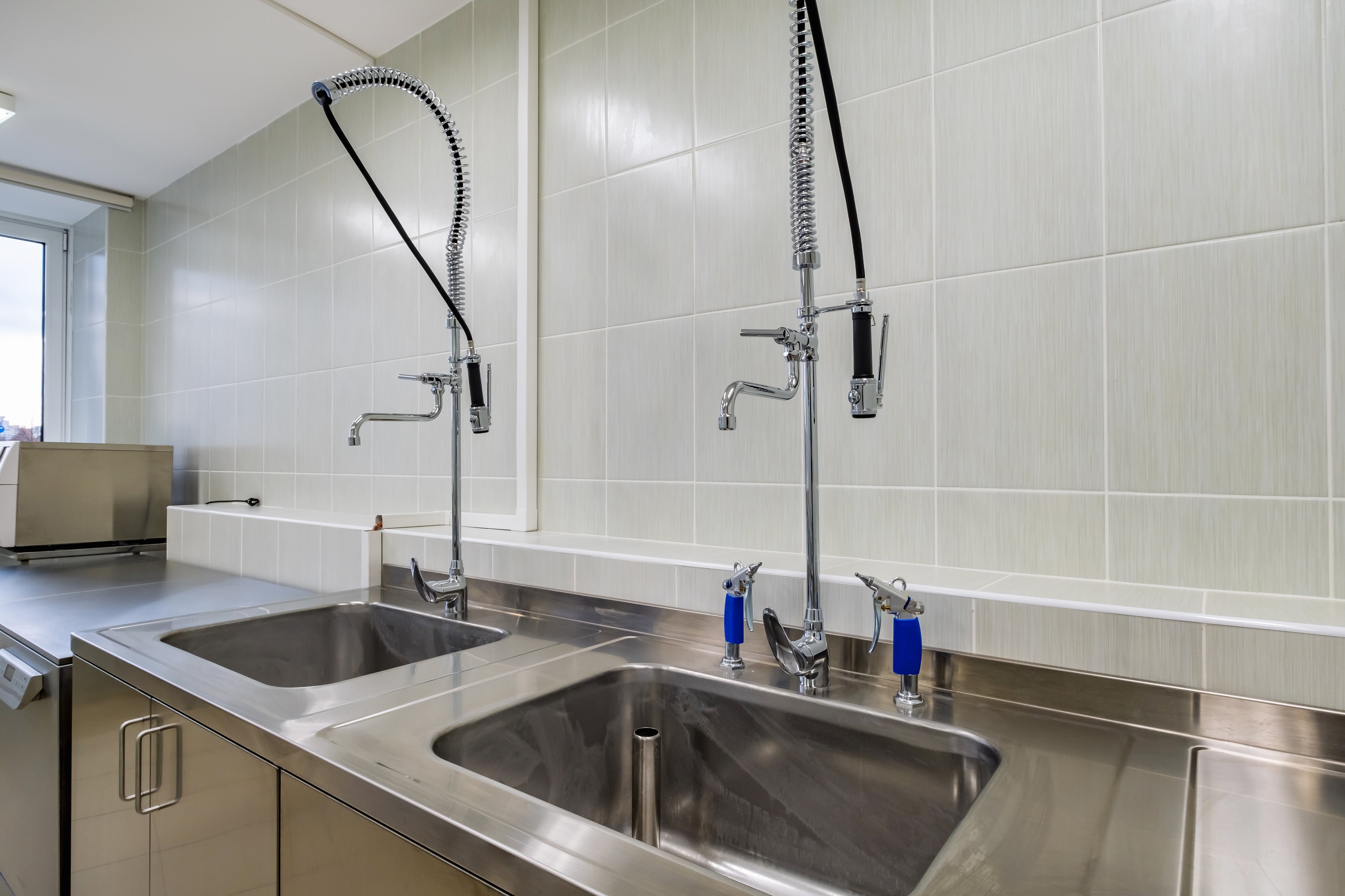 Commercial Sinks – Raian Food Equipment